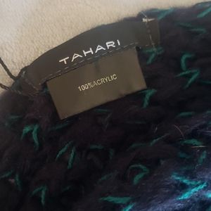 Tahari | Accessories | Tahari Two Color Chunky Knot Oblong Scarf | Poshmark